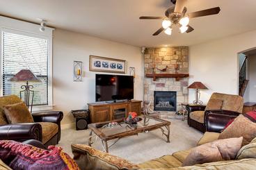 Furnished apartments for rent in Hollows At Northshore, Jonestown